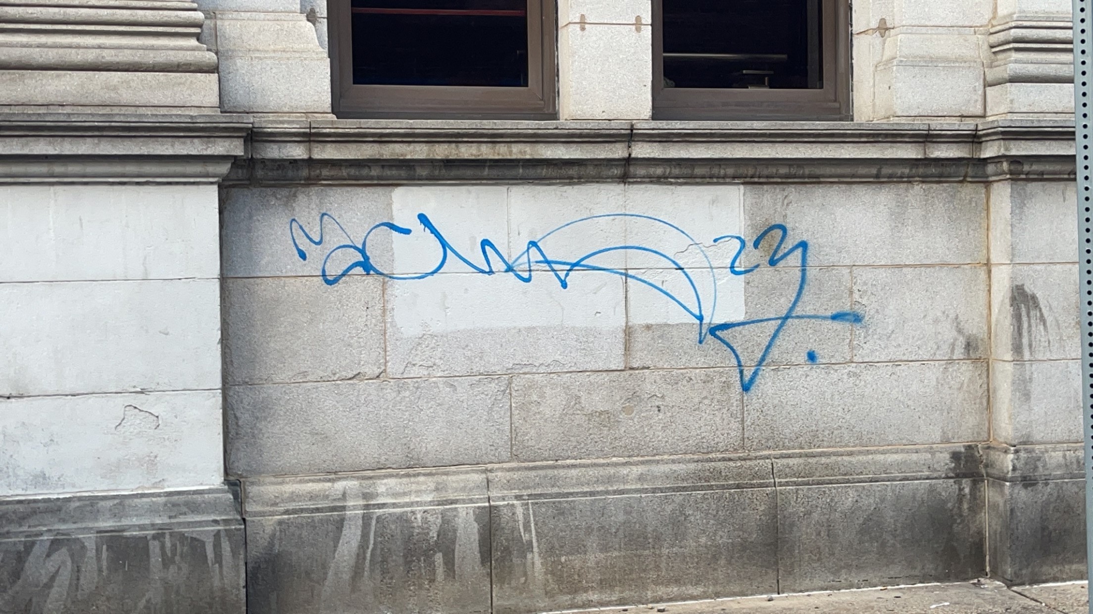 Pittsburgh Police Seek Assistance to Identify Graffiti Tagger ...
